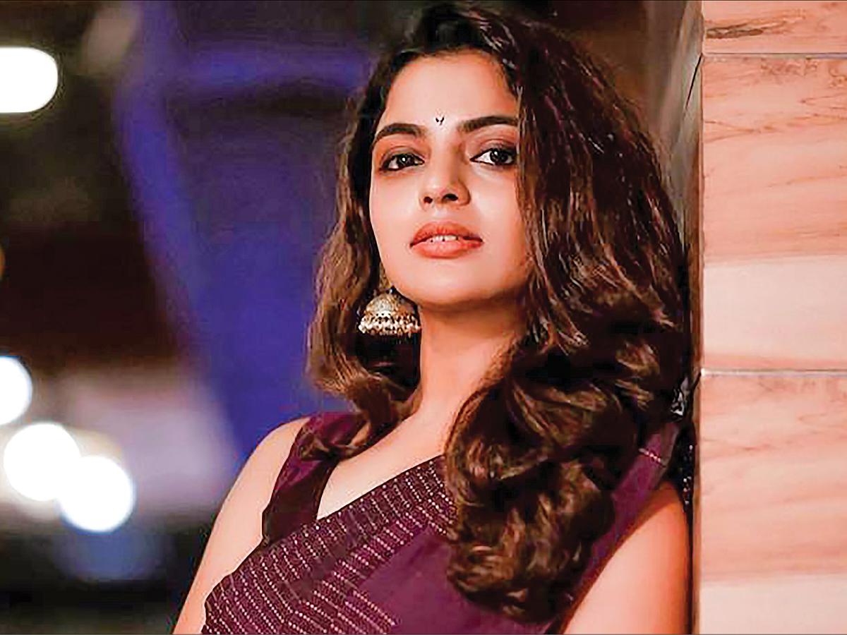 Junior Vikatan - 23 February 2025 - கருத்துரிமைக்கு அச்சுறுத்தல்! | Vikatan website blocked for ...