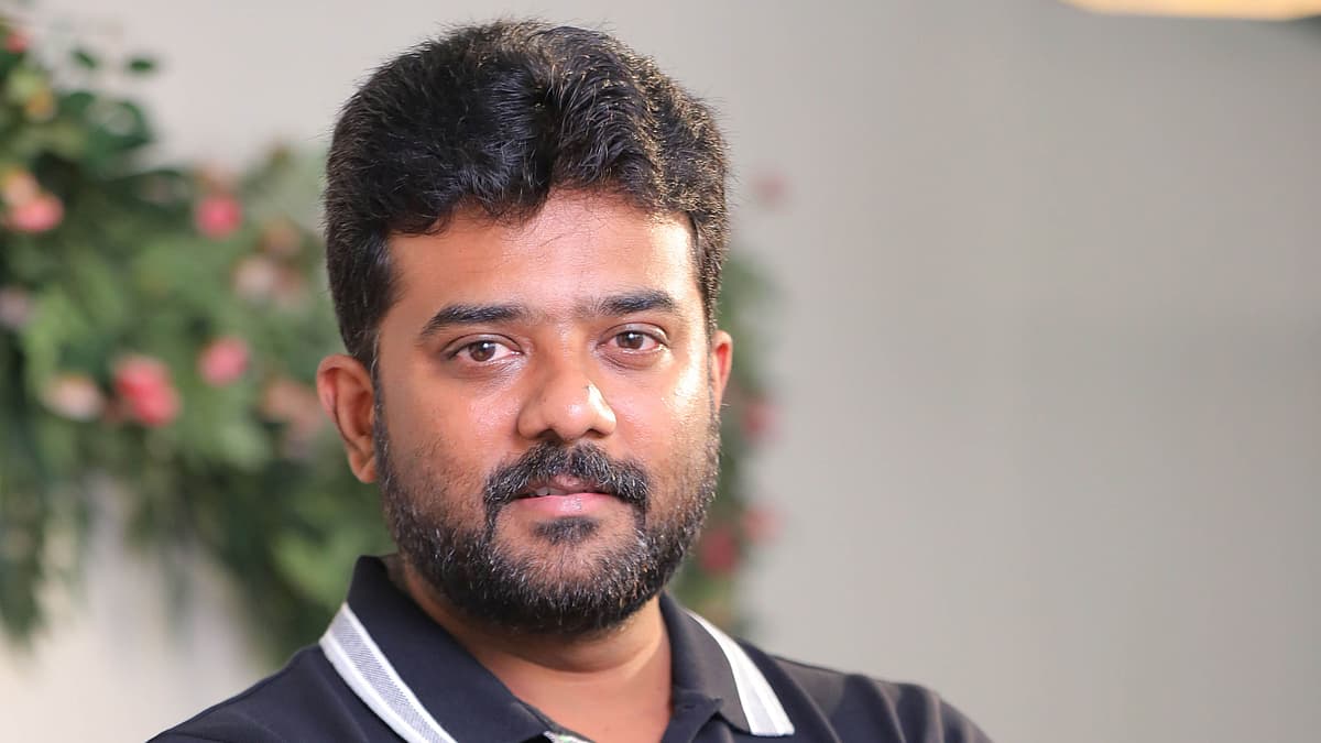 Ananda Vikatan - 02 April 2025 - விகடன் TV: “கே.ஏ.தங்கவேலு பேரன்கிறது ...
