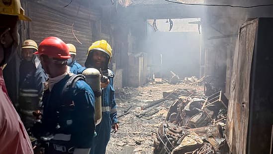 Charminar Fire Accident: ஹைதராபாத் சார்மினார் அருகே தீ விபத்து; 17 பேர் ...