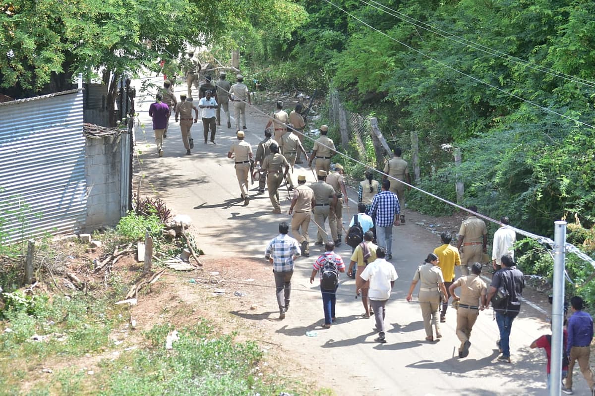 கம்பம் நகருக்குள் புகுந்த அரிசி கொம்பன் யானை; மீண்டும் மூணாறு நோக்கிச் ...