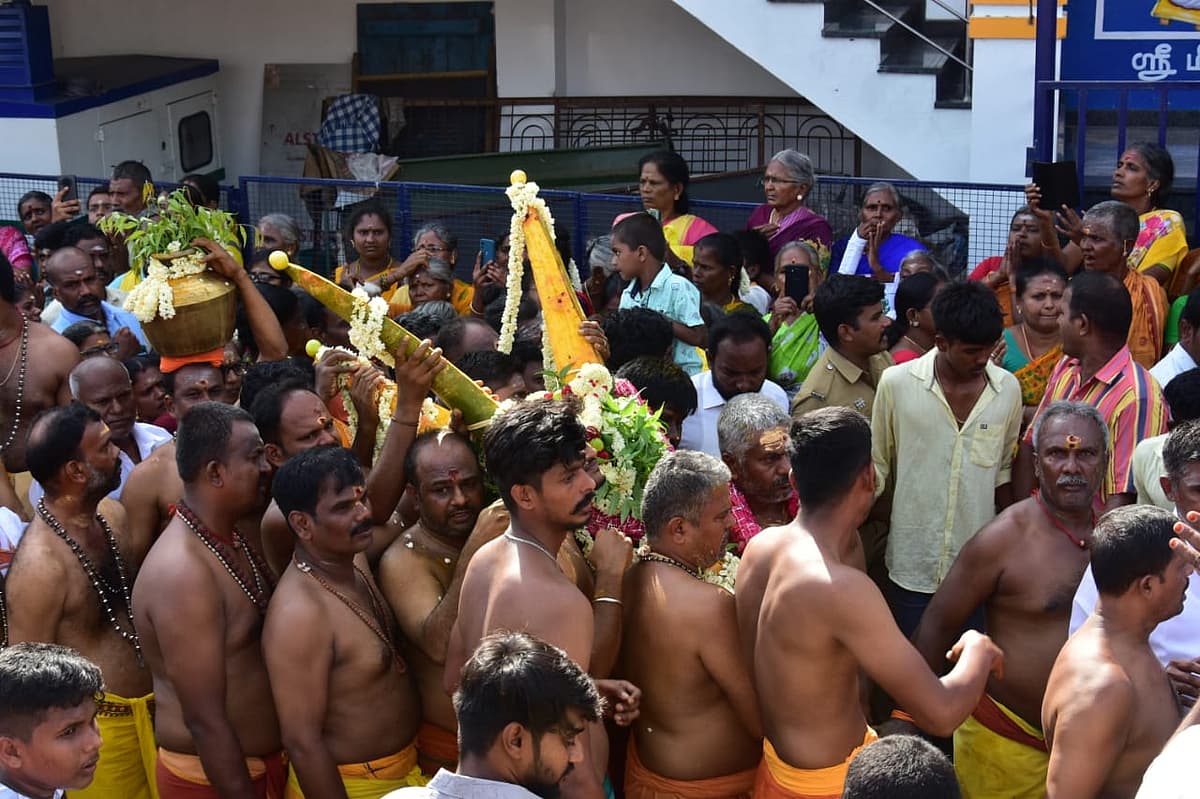 தேனி வீரபாண்டி திருவிழா ஆரம்பம்; முதல் நாளே குவிந்த பக்தர்கள் கூட்டம் ...