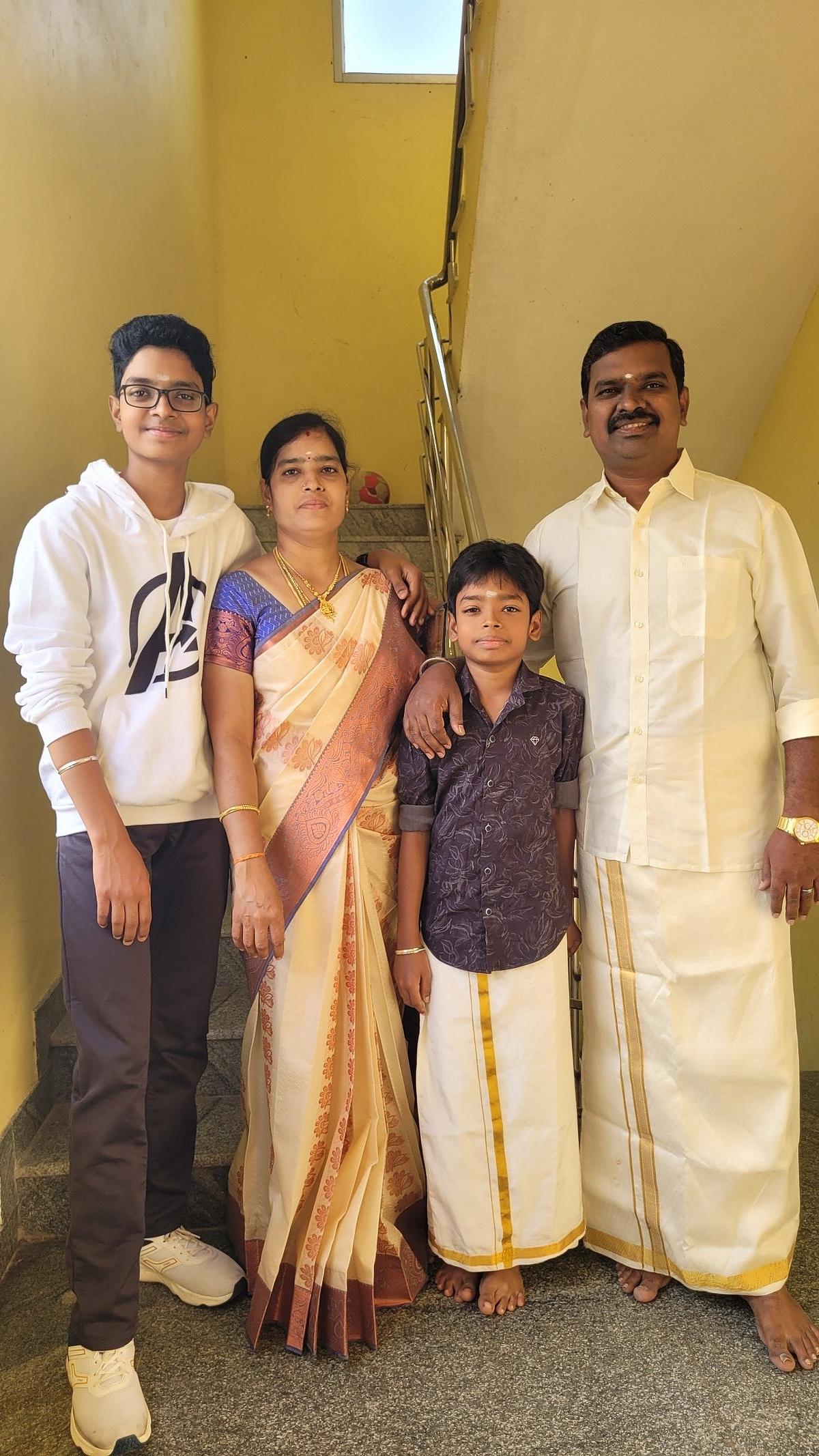 அறியாத வயதில் தோன்றிய அன்பு திருமணத்தில் முடிந்த கதை! - ஜில்லுன்னு ஒரு கிராமத்து காதல் # ...