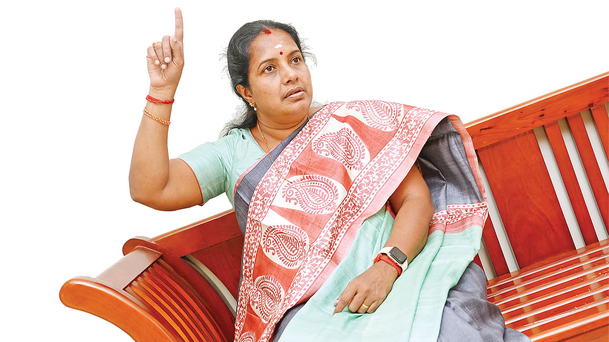 Junior Vikatan - 09 November 2025 - “வடக்கும் நானே... தெற்கும் நானே ...