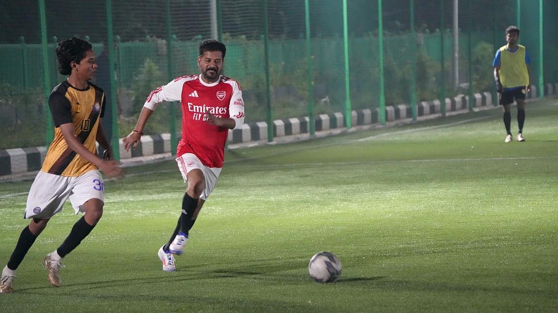 Messi: ஜாம்போவானுடன் மோத தயராகும் தெலுங்கானா முதலமைச்சர் ரேவந்த் ரெட்டி ...