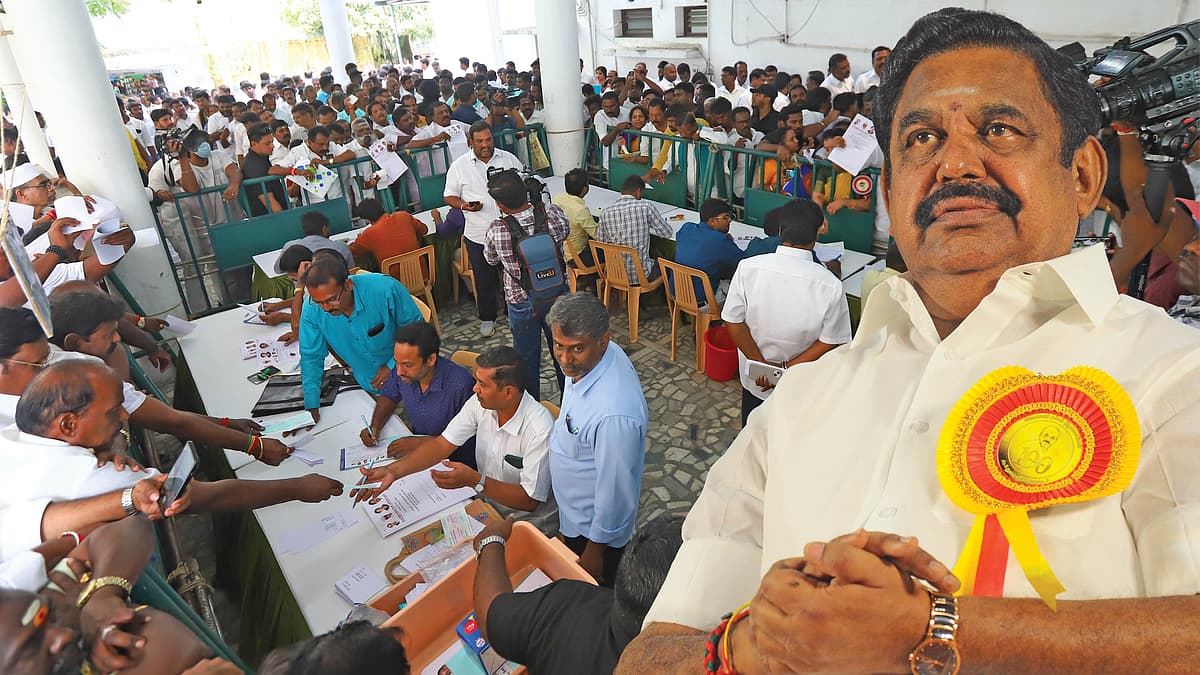 Junior Vikatan - 28 December 2025 - மிஸ்டர் கழுகு: விருப்பமனு ‘வசூல் ...