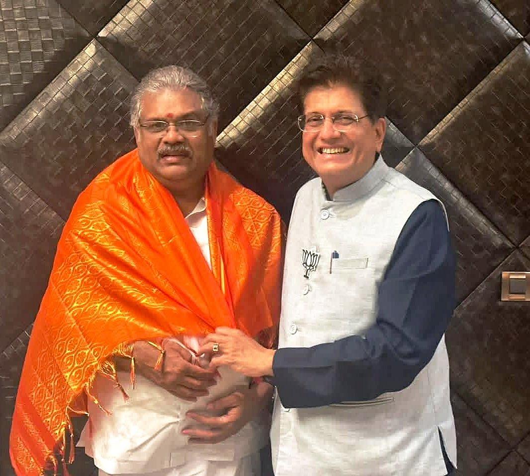 'தாமரைச் சின்னத்தில் போட்டியிடும் தமிழ் மாநில காங்கிரஸ்; மூப்பானிரின் ...