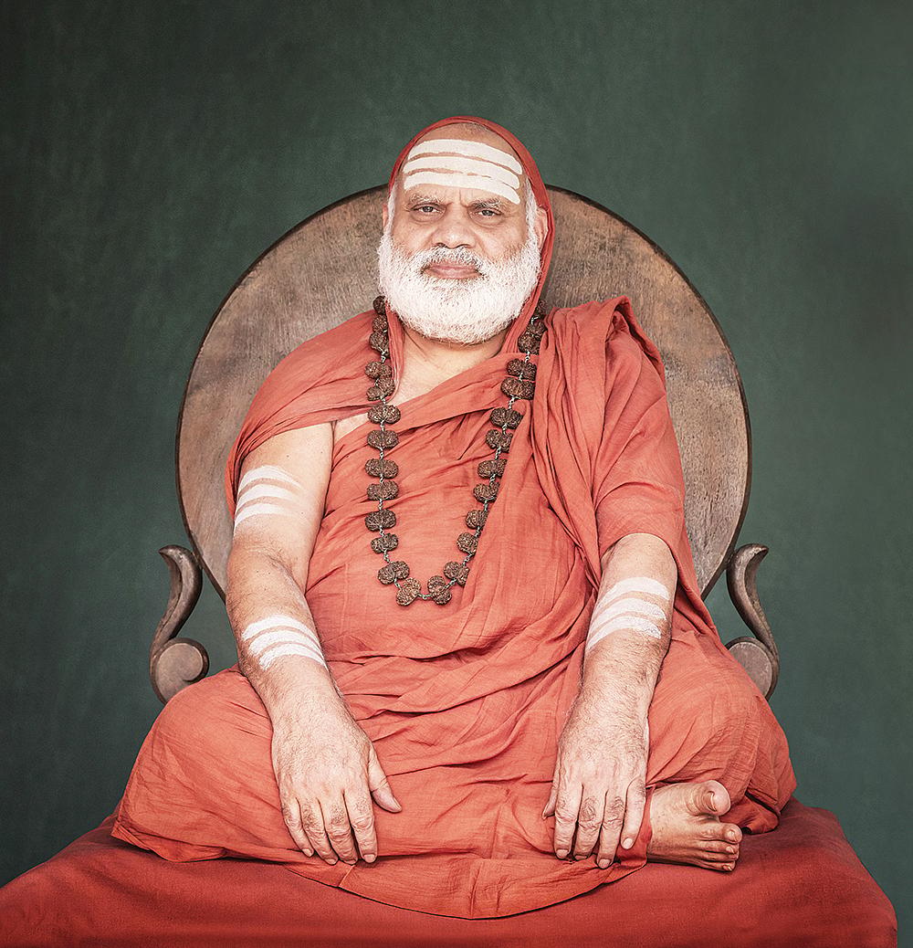 Sakthi Vikatan - 07 July 2026 - ஶ்ரீஆதிசங்கரர் பாறையில் வரைந்த ...