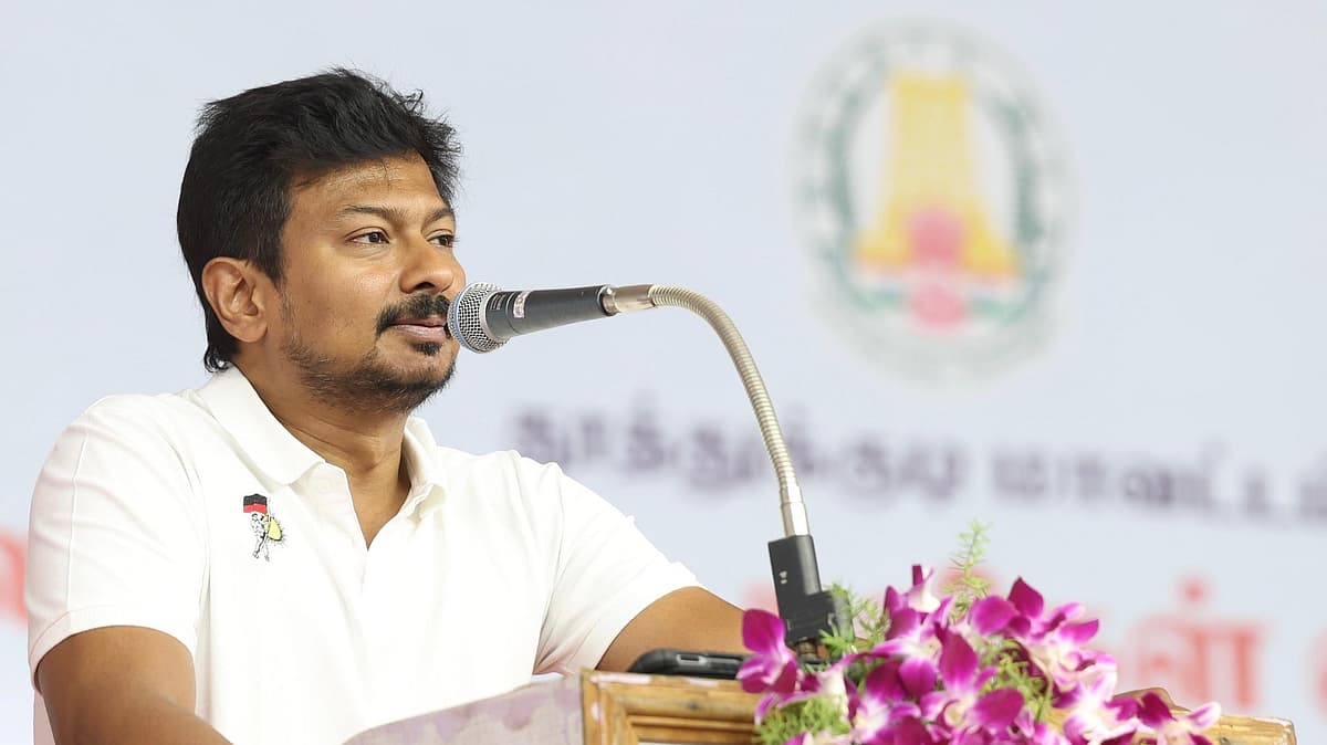 "எங்கள் அலுவலகத்திற்கு வந்த சோஃபா ஏற்கனவே ஆர்டர் செய்யப்பட்டது ...