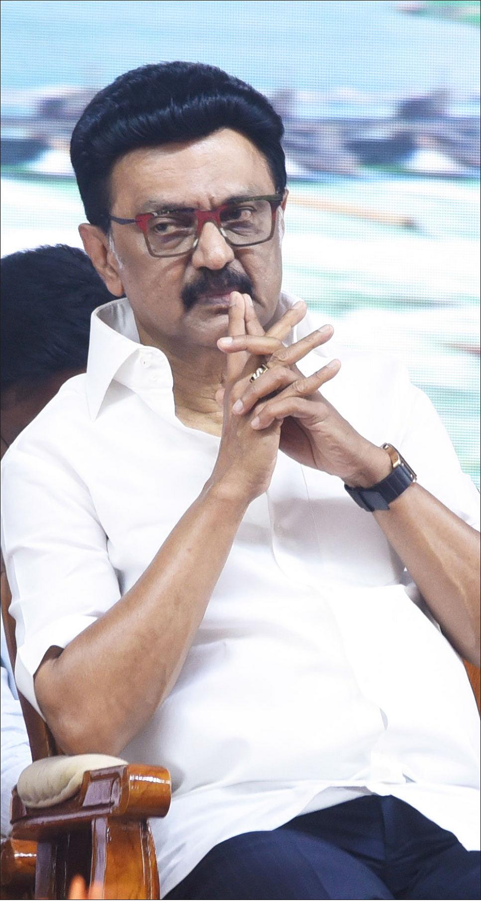 Vikatan Plus - 21 June 2026 - கைவிட்ட கூட்டணிக் கட்சிகள்... கலங்கி ...